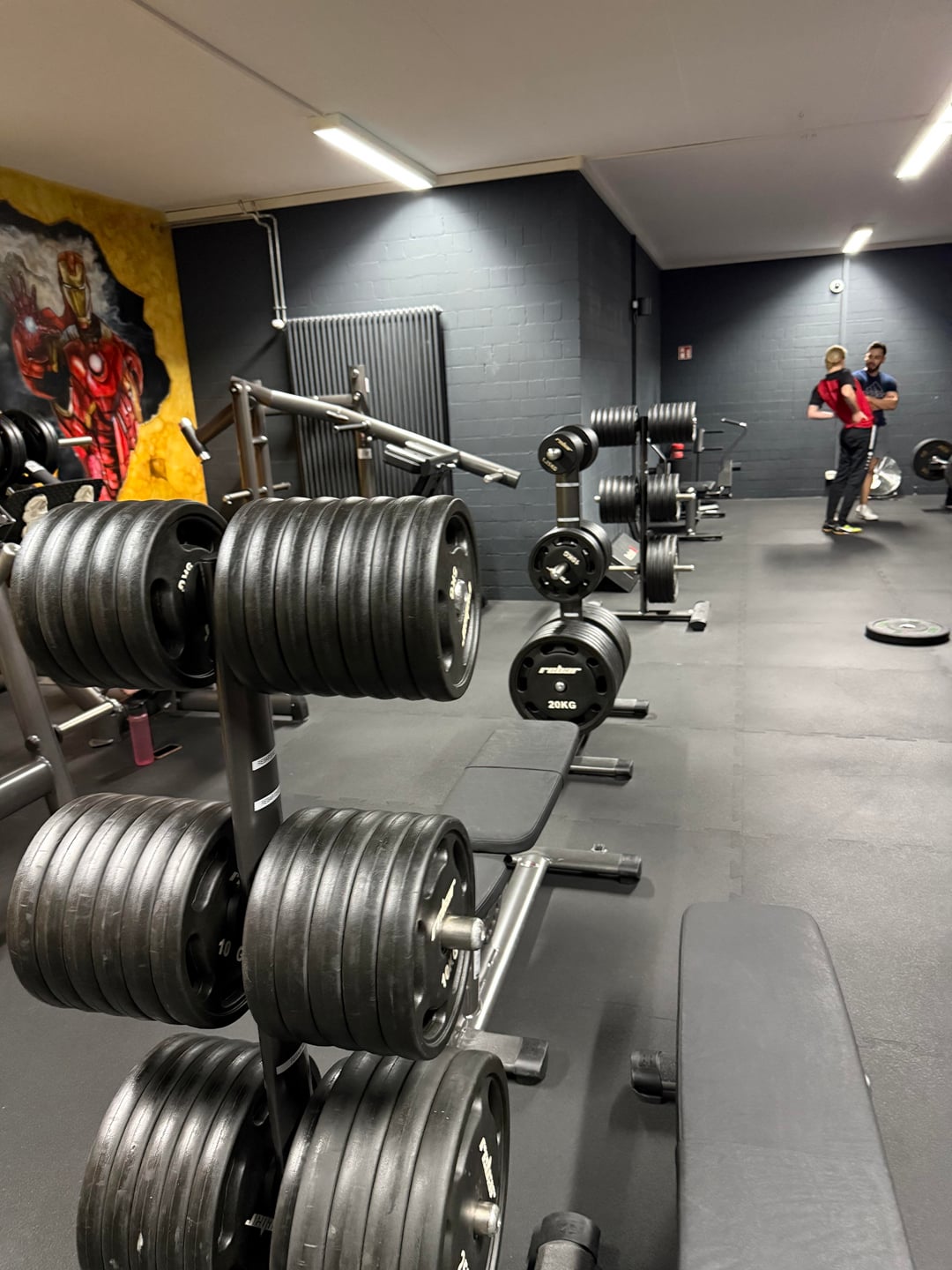 Gym racking habits in Germany – Oddly Satisfying: Viral & Trending Finds