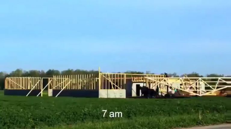 Time-lapse of an Amish Barn being built (1600 pictures taken in 10 ...