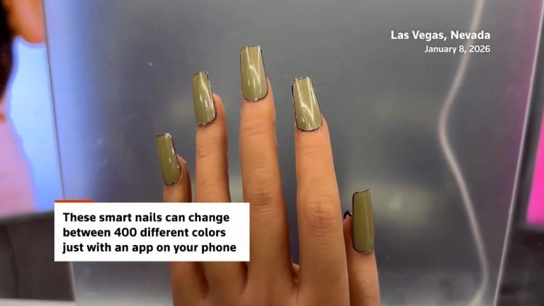 digital beauty brand company iPolish unveiled smart color-changing ...